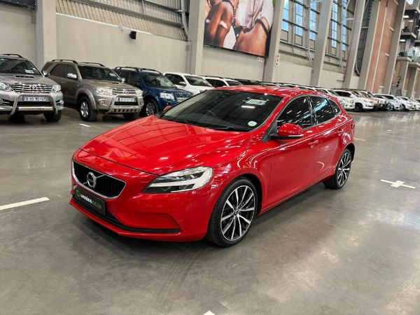Used Volvo V40 CC D3 Momentum Auto for sale in Gauteng - Cars.co.za (ID ...