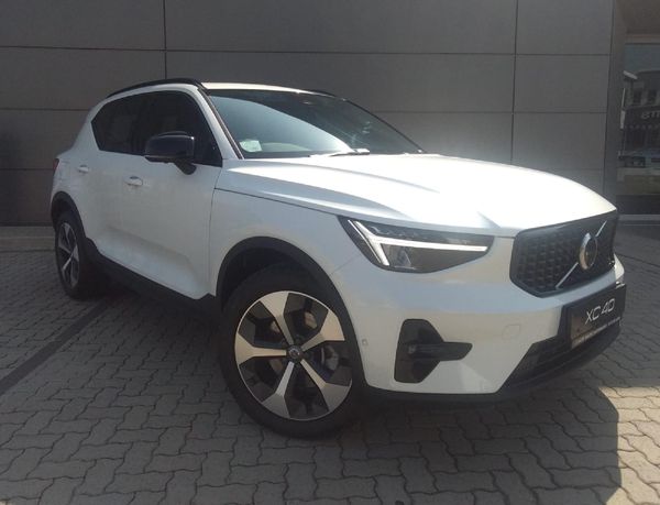 New Volvo XC40 B4 Plus Dark Geartronic Mild-Hybrid for sale in North ...