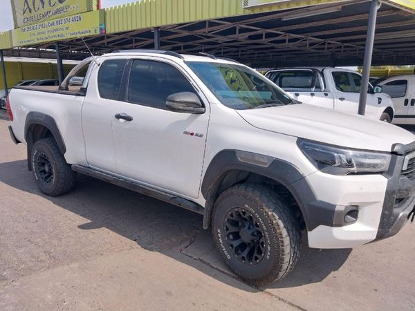 Used Toyota Hilux 2.8 GD-6 Raised Body Legend 4x4 Extended Cab for sale ...