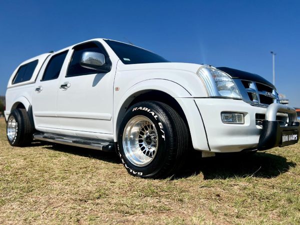 Used Isuzu KB 300 TDi LX Double-Cab for sale in Gauteng - Cars.co.za ...