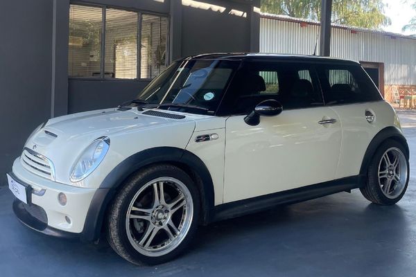 Used MINI Hatch Cooper S for sale in North West Province - Cars.co.za ...