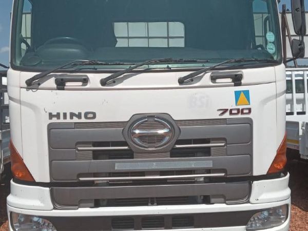 Used Hino 700 Dsc 2845 (aj7) T/t C/c for sale in Gauteng - Cars.co.za ...