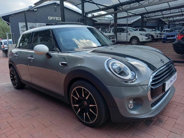 Used MINI Hatch Cooper 5-dr Auto for sale in Gauteng - Cars.co.za (ID ...