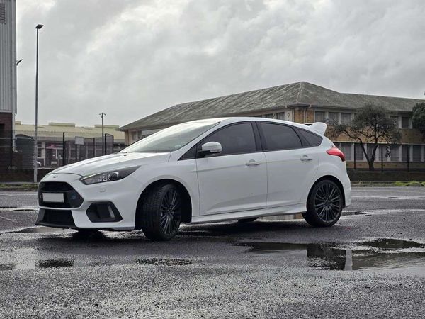 Used Ford Focus RS 2.3 EcoBoost AWD 5-dr for sale in Gauteng - Cars.co ...