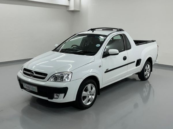 Used Opel Corsa Utility 1.8 Sport for sale in Eastern Cape - Cars.co.za ...