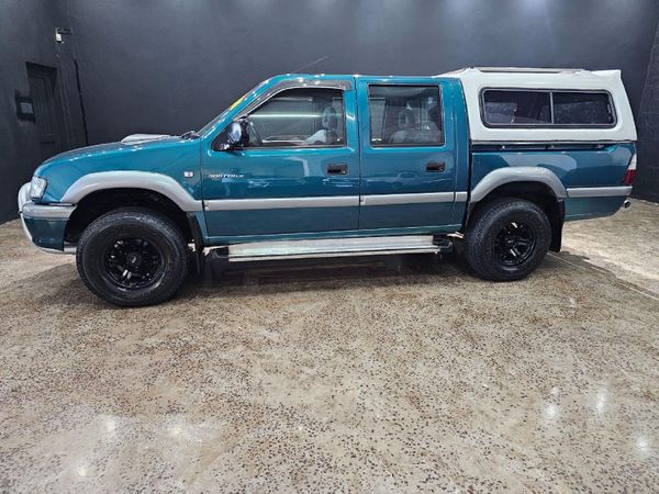 Used Isuzu KB 300 TDi LX Double-Cab for sale in Kwazulu Natal - Cars.co ...