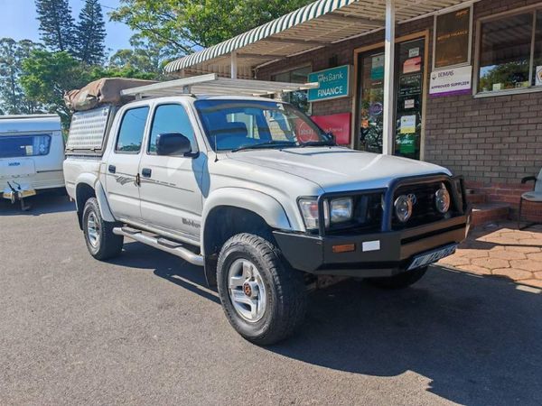 Used Toyota Hilux 3000 KZ-TE Raider 4x4 Double-Cab for sale in Kwazulu ...