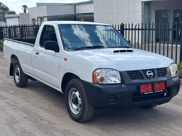 Used Nissan NP300 2.5 TDi LWB Single-Cab for sale in North West ...