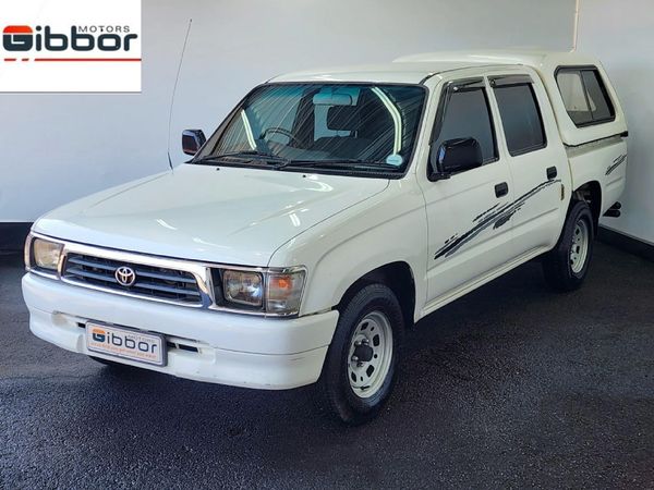 Used Toyota Hilux 2000 SR Double-Cab for sale in Gauteng - Cars.co.za ...