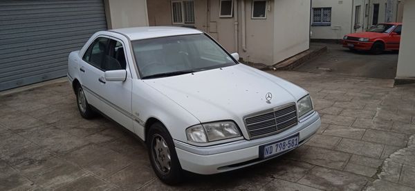 Used Mercedes-Benz C-Class C 230 Elegance Auto for sale in Kwazulu ...
