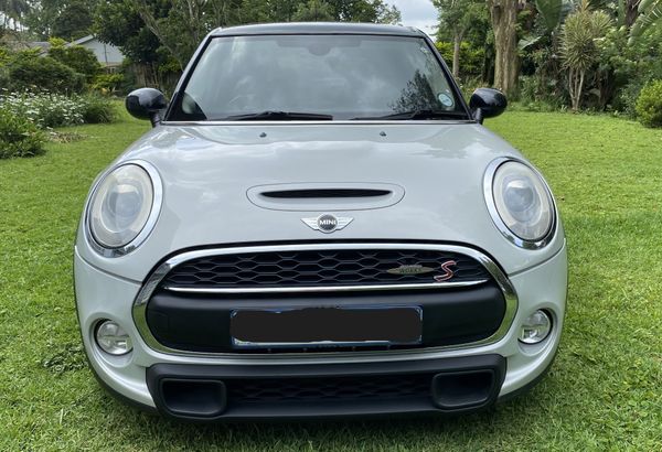 Used MINI Hatch JCW for sale in Kwazulu Natal - Cars.co.za (ID::9912525)
