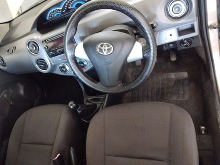 Used Toyota Etios 1.5 XS for sale in Gauteng - Cars.co.za (ID::10256969)