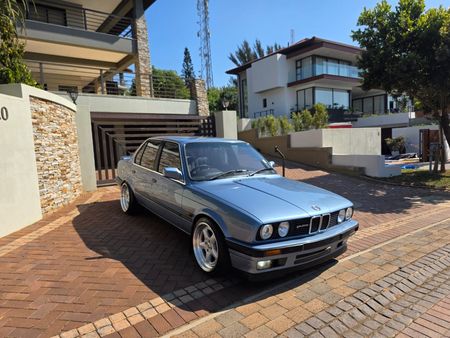 Used BMW 3 Series BMW BOX 325i - SHOWROOM CONDITION for sale in Kwazulu ...