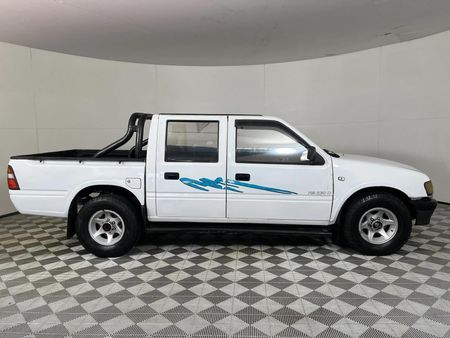 Used Isuzu KB 250D Double-Cab for sale in Gauteng - Cars.co.za (ID ...