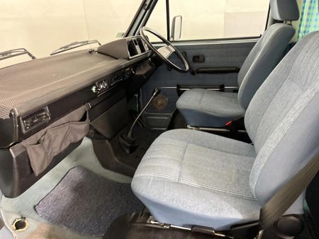 Used Volkswagen Kombi Microbus 2.1i for sale in Gauteng - Cars.co.za ...