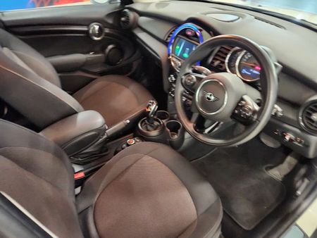 Used MINI Hatch One 1.5T Auto for sale in Gauteng - Cars.co.za (ID ...