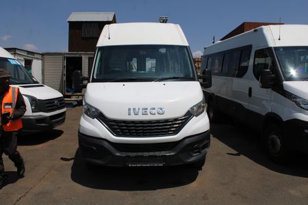 Used Iveco Daily 25 Seater Bus for sale in Gauteng - Cars.co.za (ID ...