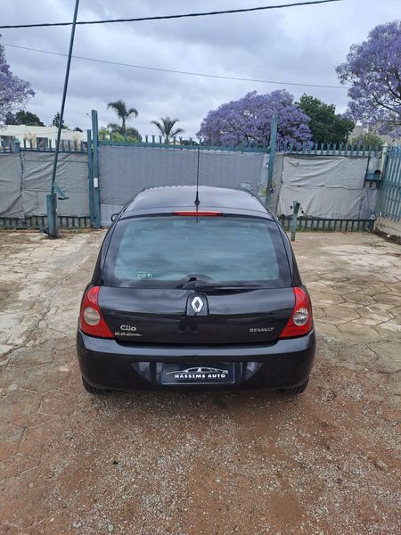 Used Renault Clio 1.2 16v Va-Va-Voom 5-dr Pack for sale in Gauteng ...