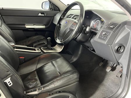Used Volvo S40 T5 R-Design for sale in Gauteng - Cars.co.za (ID::10634171)