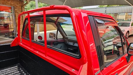 Used Toyota Hilux 2200 LWB 5-spd Single-Cab for sale in Gauteng - Cars ...