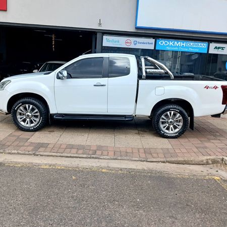 Used Isuzu KB 300 D-Teq LX 4x4 Extended Cab for sale in Kwazulu Natal ...
