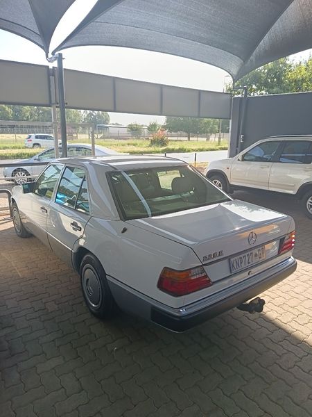 Used Mercedes-Benz E-Class 260 E Auto for sale in Gauteng - Cars.co.za ...