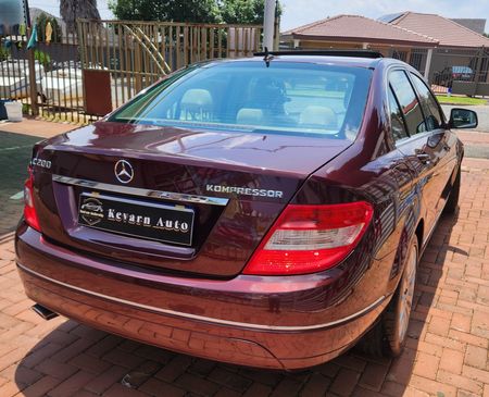 Used Mercedes-Benz C-Class C 200K Elegance Auto for sale in Gauteng ...
