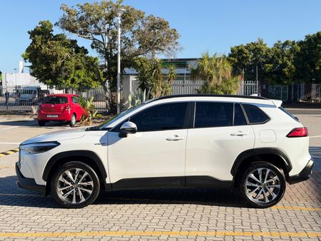 Used Toyota Corolla Cross 1.8 XR Hybrid for sale in Western Cape - Cars ...