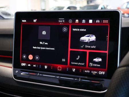 Used Volkswagen Golf GOLF R-LINE PLUS 1.4 TSI 110 KW 8-SPEED TIPTRONIC ...