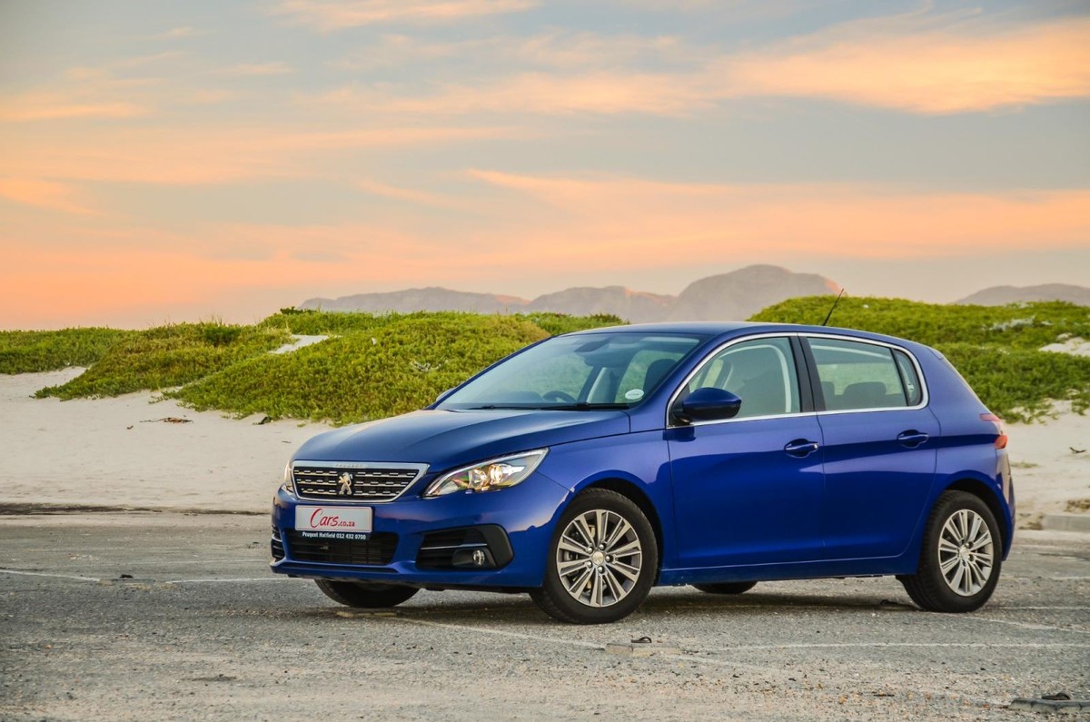 Peugeot 308 1.2T Allure Auto (2018) Quick Review - Cars.co.za