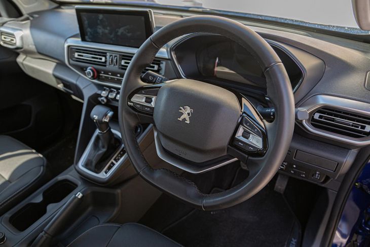 Peugeot Landtrek (2022) Review