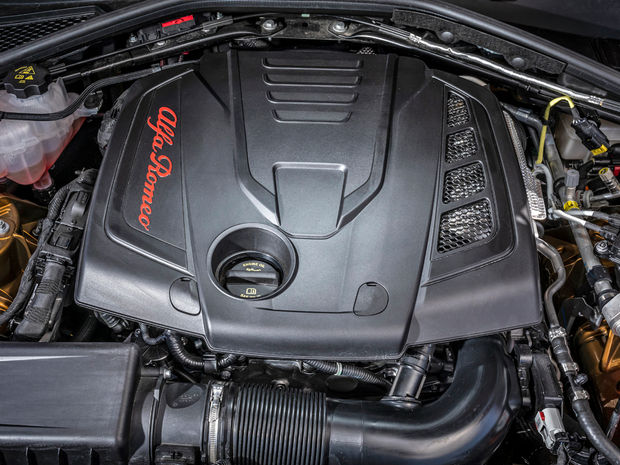 Alfa Romeo Giulia & Stelvio (2022) Specs & Price