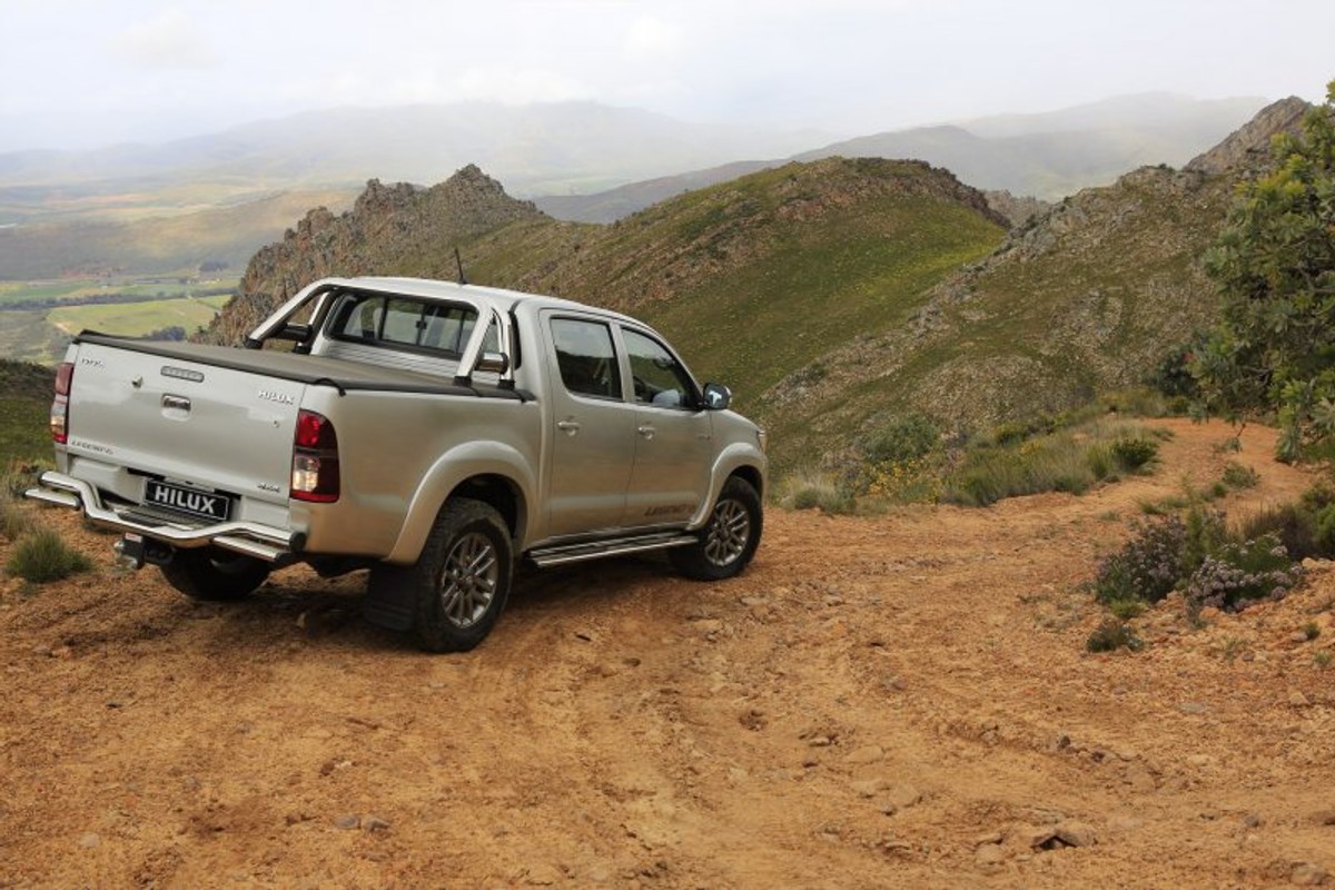 Toyota Hilux Legend 45 - Specs and Pricing - Cars.co.za