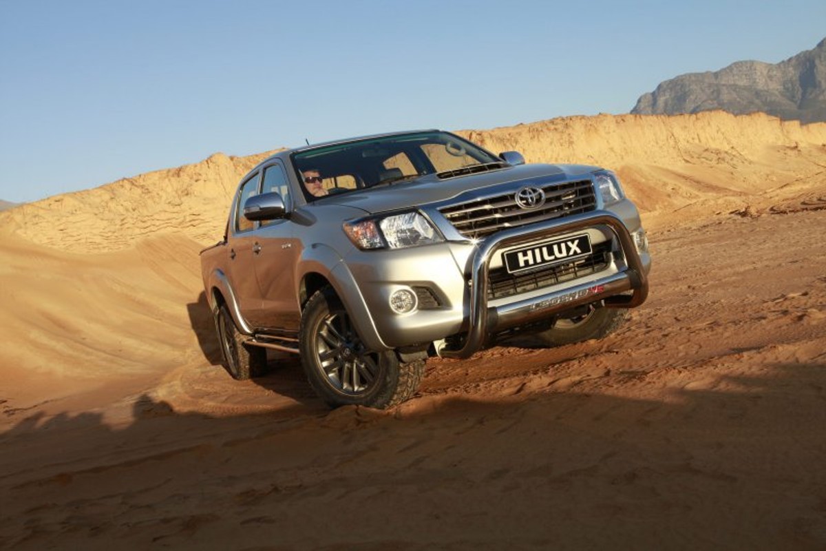 Toyota Hilux Legend 45 - Specs and Pricing - Cars.co.za