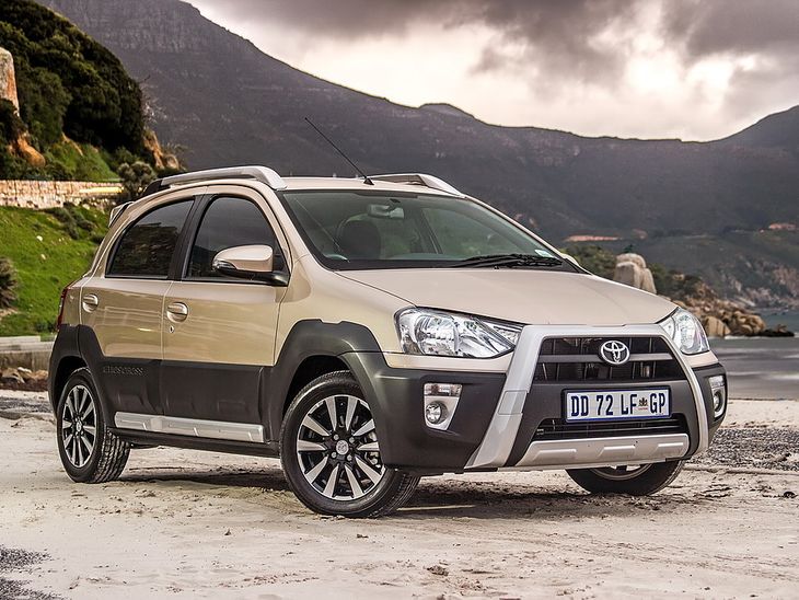 2014 Toyota Etios Cross Review - Cars.co.za