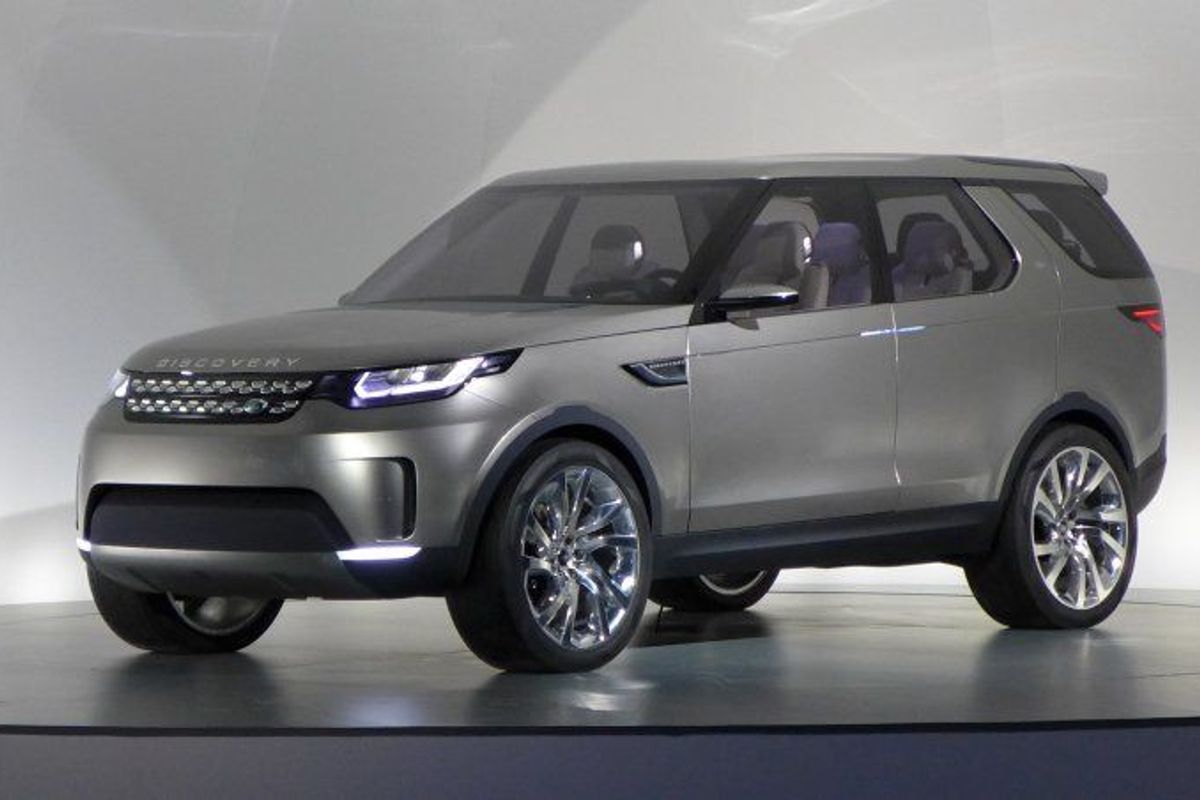 Land Rover Discovery Vision Concept Shows Up Early In New York