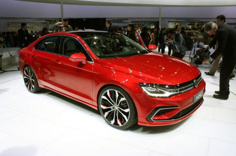 Volkswagen s New Midsize Coupe Concept Shown in Beijing