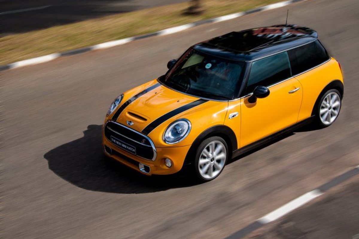 MINI Cooper and Cooper S (2014) Driven