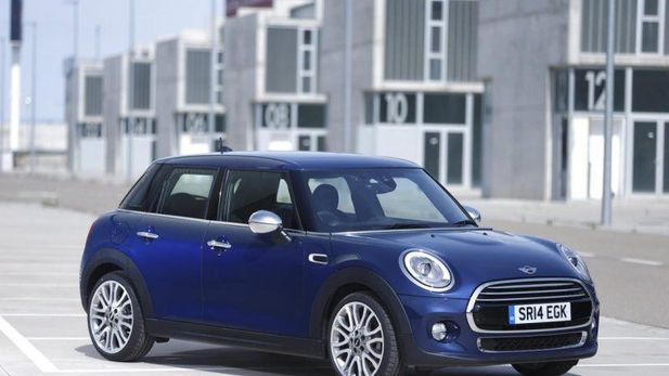 The New MINI 5 Door Unveiled
