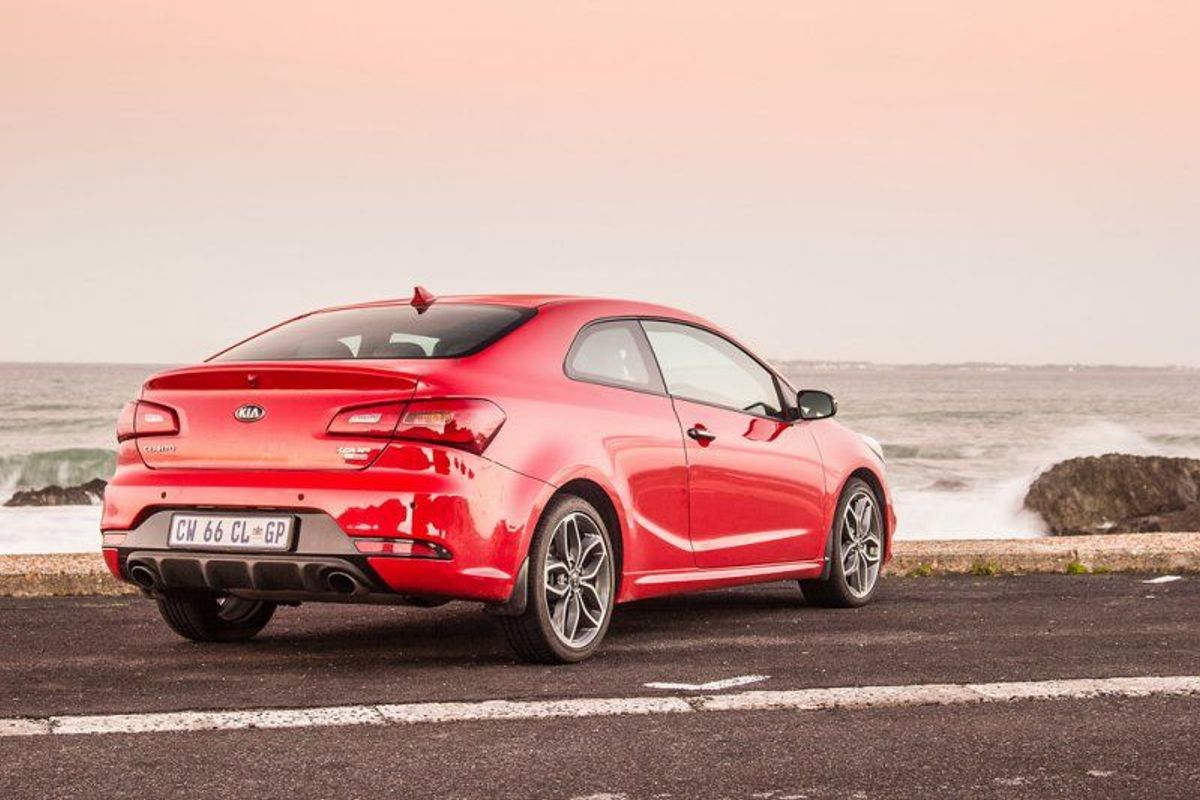 Kia Cerato Koup 1.6T (2014) Review
