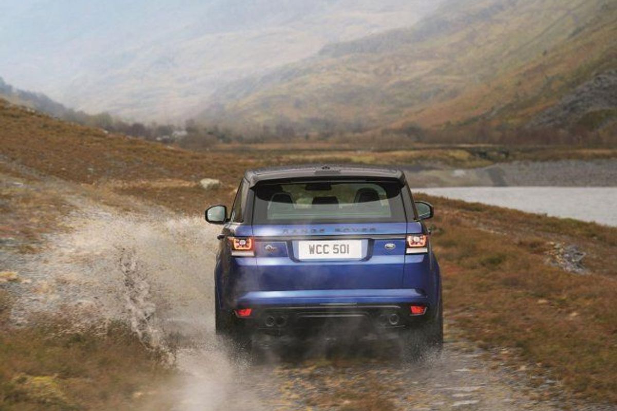 Range Rover Sport SVR Officially Revealed (Video)