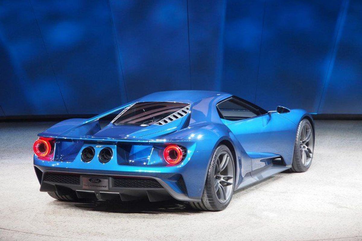Ford GT unleashed in Detroit
