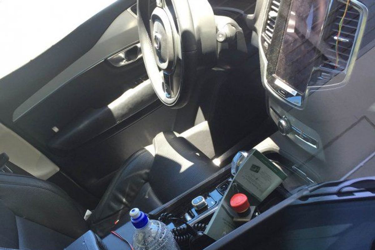 Spotted: 2015 Volvo XC90 Mules in Cape Town