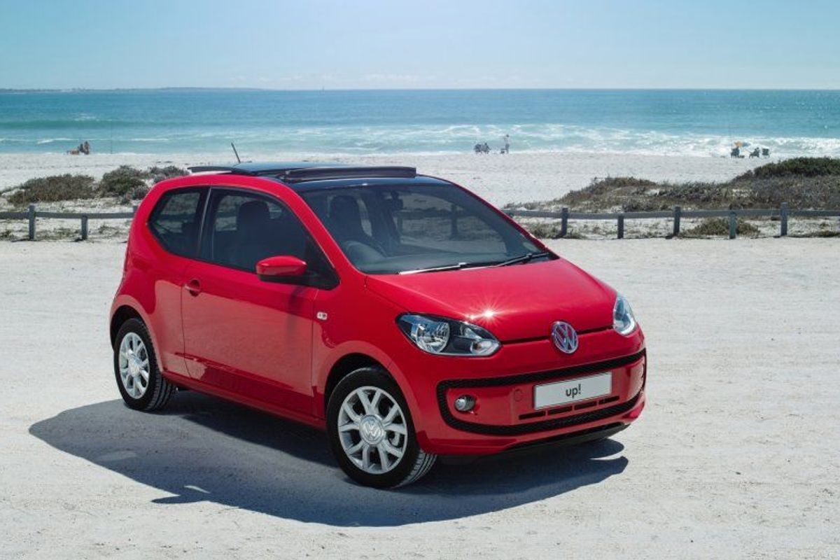 Volkswagen up! (2015) First Drive