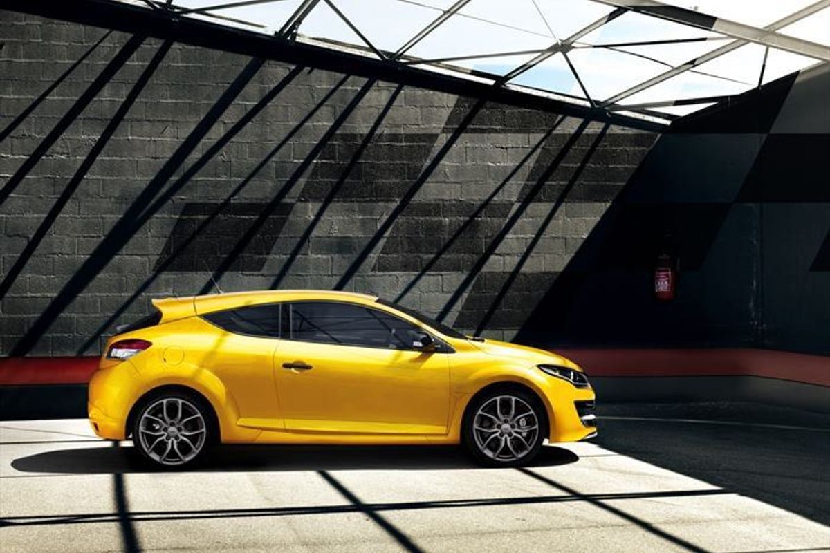 New Renault Megane RS 265 LUX Ushers Into SA