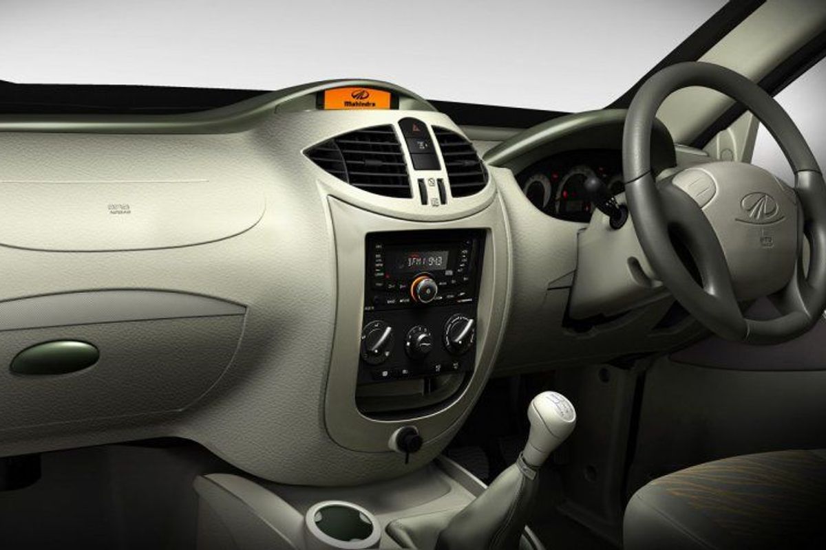 Mahindra Quanto (2015) Review