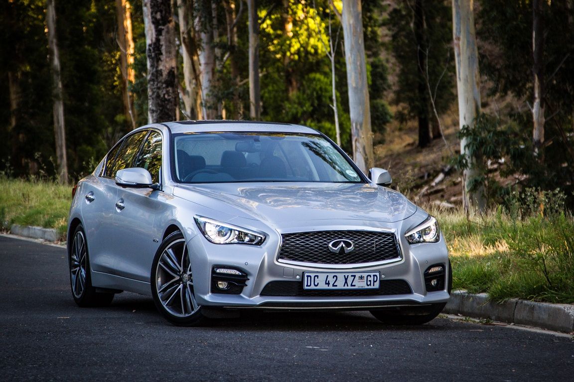 Infiniti Q50S Hybrid (2014) Review