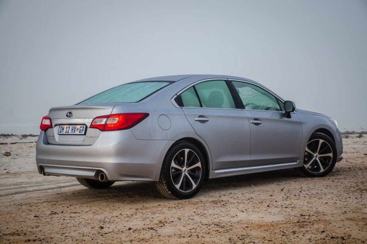 Subaru Legacy 3.6 R-S (2015) Review