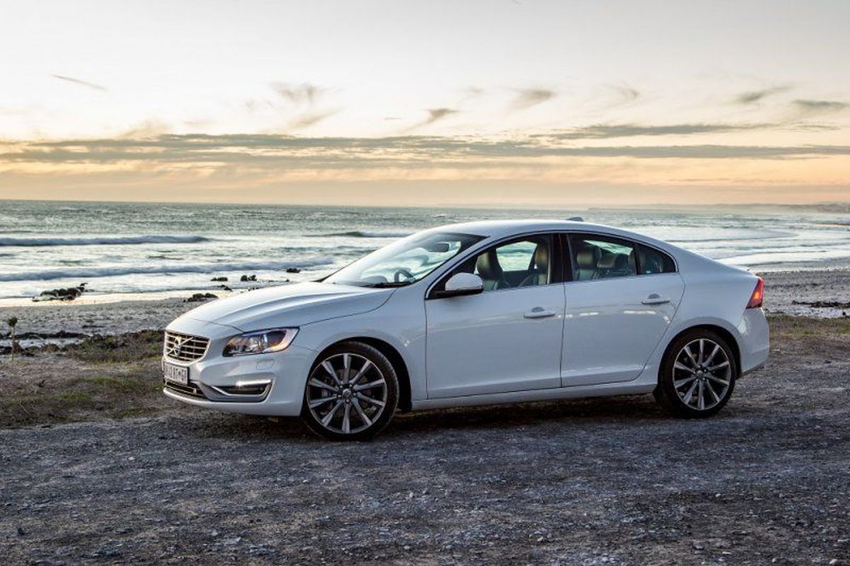 Volvo S60 T6 Elite (2015) Review