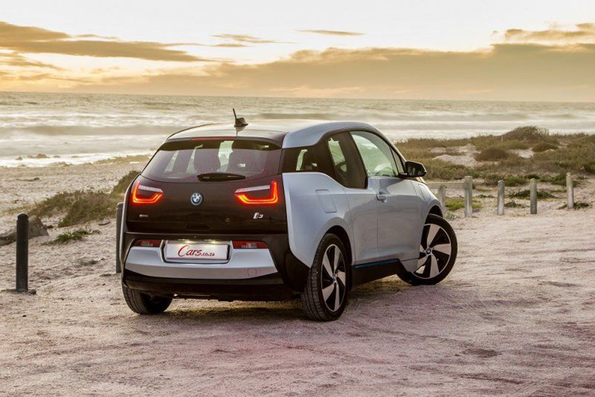 BMW i3 Range Extender (2015) Review